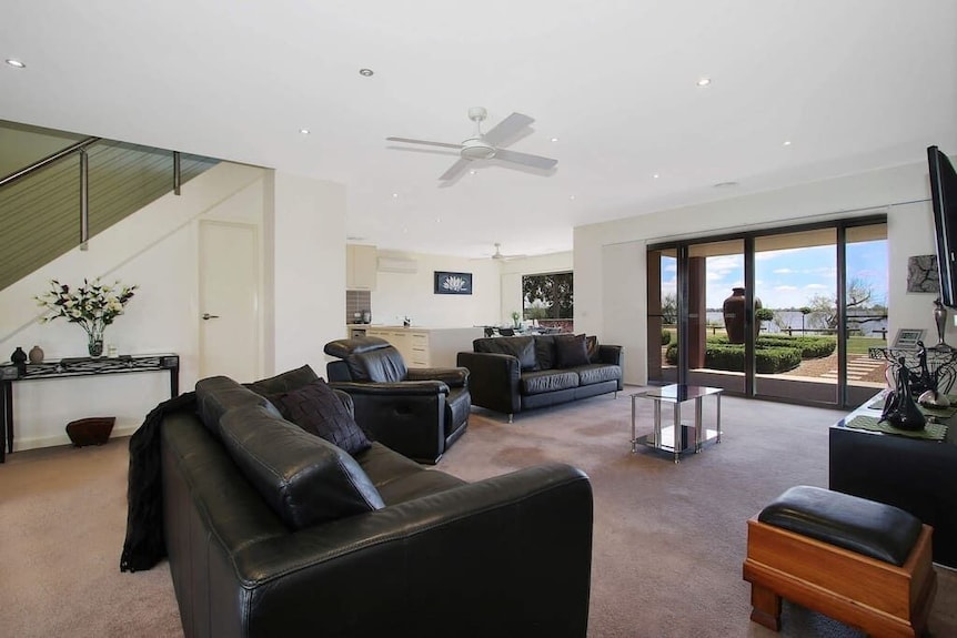 The Grand Holiday House - Spring Offer - Mulwala