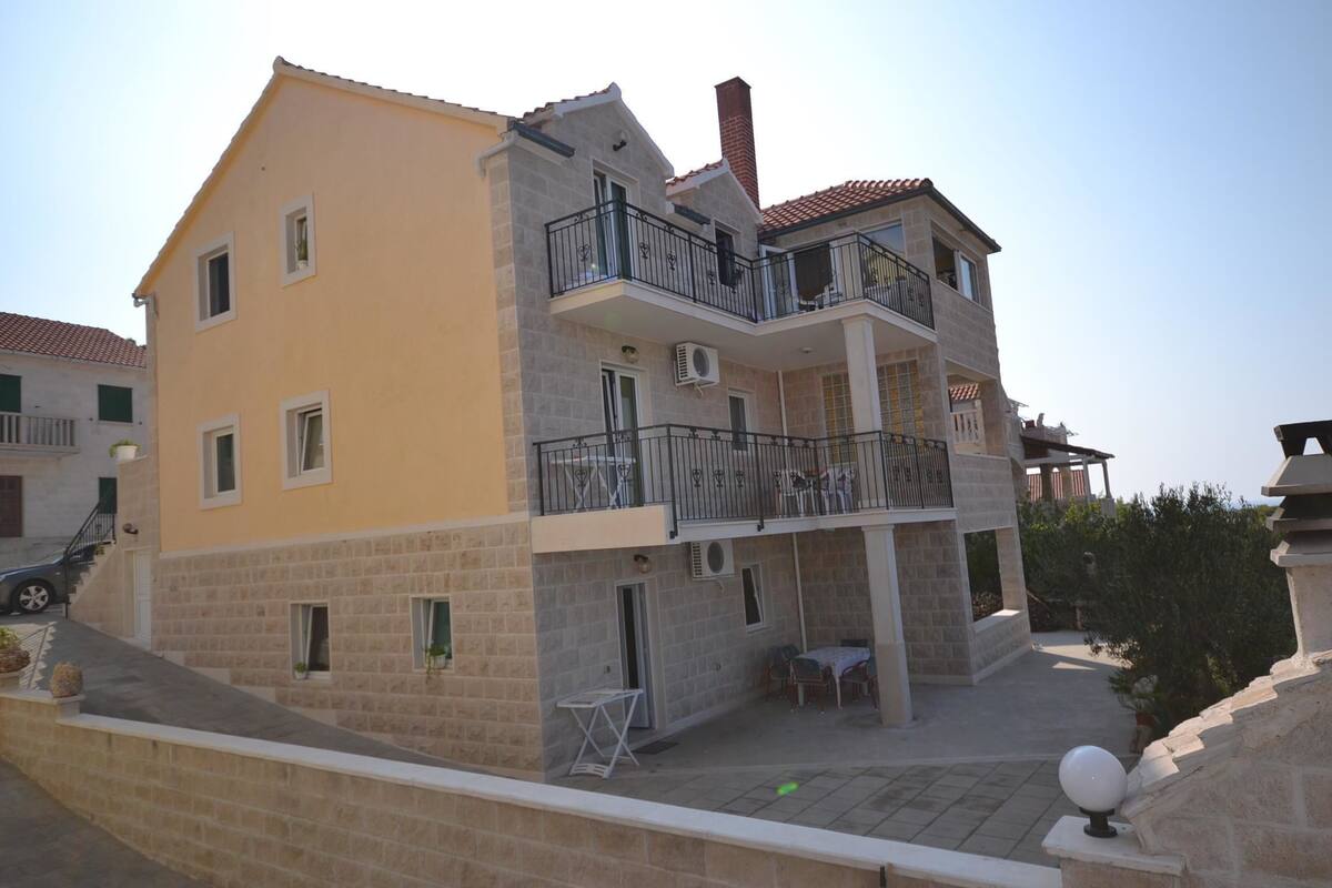 Apartamento, várias camas | Fachada