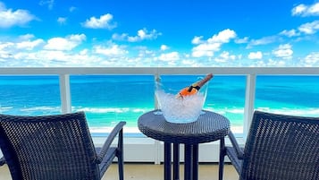 Suite Familiar, 3 quartos, cozinha, vista para o oceano | Vista para a praia ou o mar
