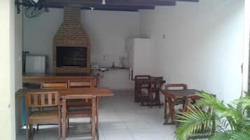 Área para churrascos e piqueniques