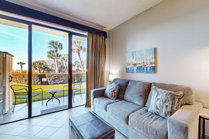 Sound-side Condo With Furnished Patio & Pool - Snowbird-friendly - Fort Walton Beach, FL