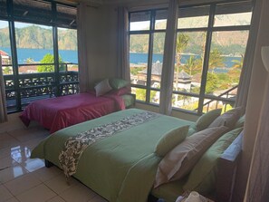 Cofres nos quartos, individualmente decorados