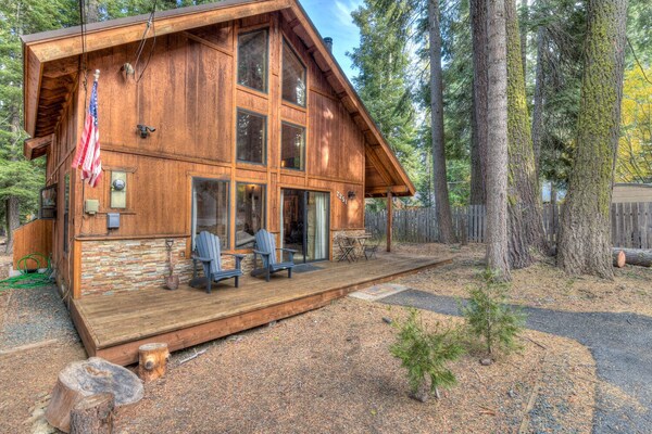 Contemporary And Rustic Tahoe Home, Minutes From Lake, Smart Tv, Basketball Hoop - Tahoma, CA
