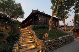 Quarto Duplo Deluxe, banheira (Vong Canh) | Vista para o jardim