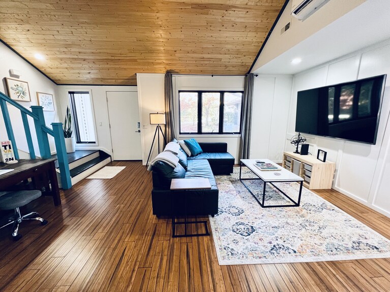 Outdoor Adventure Base, 5★ Family Friendly, 75" Smart Tv! - 아칸소