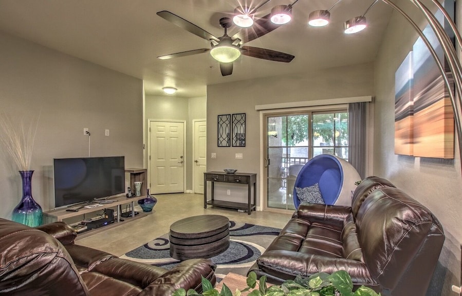 Ground Floor Pool Side Condo - 梅薩