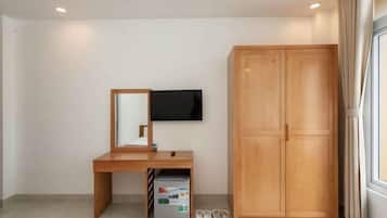 Secretária, camas desdobráveis, Wi-fi grátis