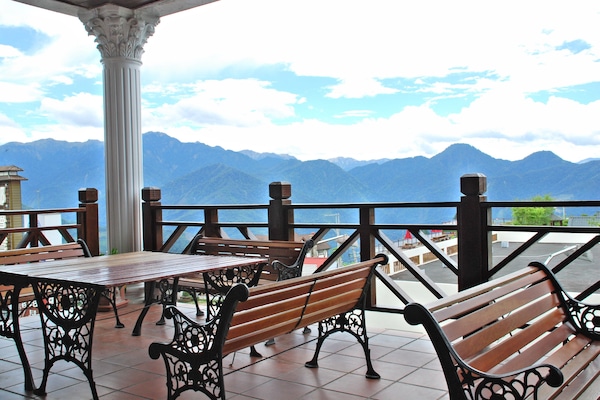 Quarto Triplo Comfort, não fumadores | Terrenos do alojamento