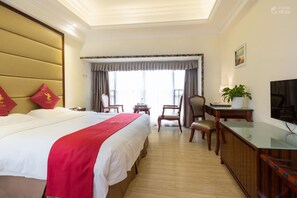 Quarto Duplo Exclusivo | Cofre no quarto, secretária, cortinas/cortinados opacos