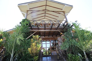 Casa de campo família | Escrivaninha, espaço de trabalho para notebook, Wi-Fi de cortesia