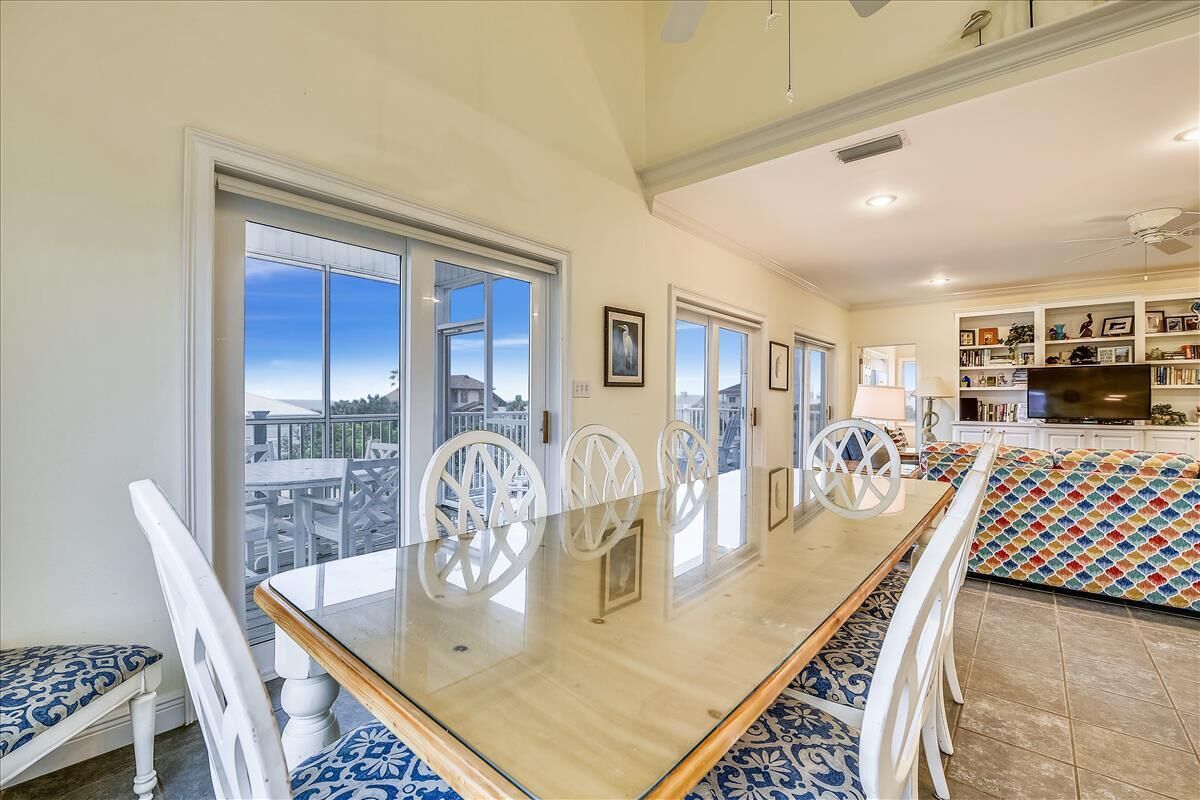 This Splendid Home Boasts 4 Delightful Master Suites And A Total Top Level Zone For The Kids. - Apalachicola, FL