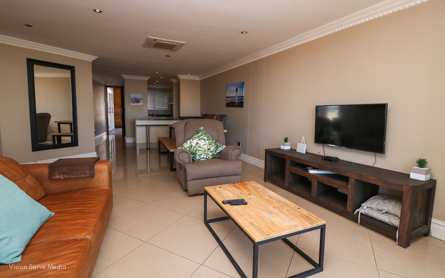 Venez Sentir La Chaleur Et Le Soleil De Durban Dans Nos Appartements Modernes à La Plage - Durban