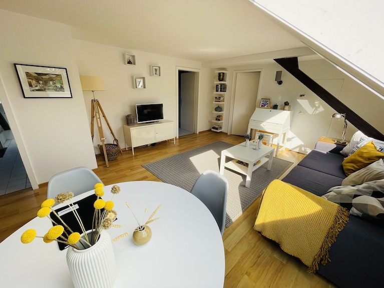 Appartement Confortable De 2 Pièces Avec Cuisine Et Salle De Bain - Düsseldorf