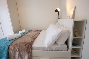 1 quarto, ferros/tábuas de passar roupa, Wi-Fi, roupa de cama