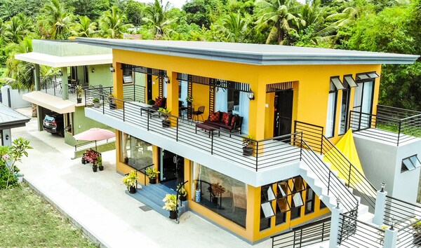 Zeller Court Apartelle - Roxas City