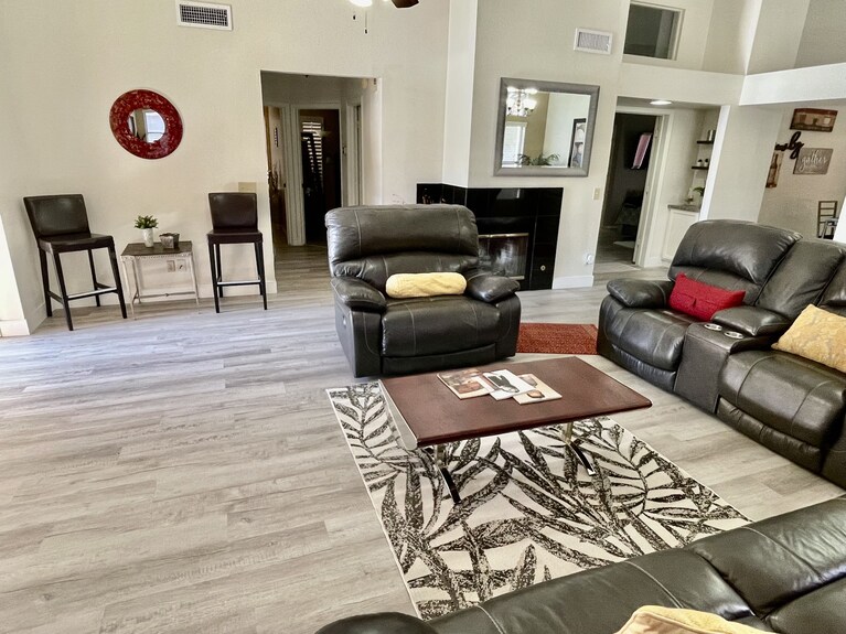 Cozy, Chic Home - 鳳凰城