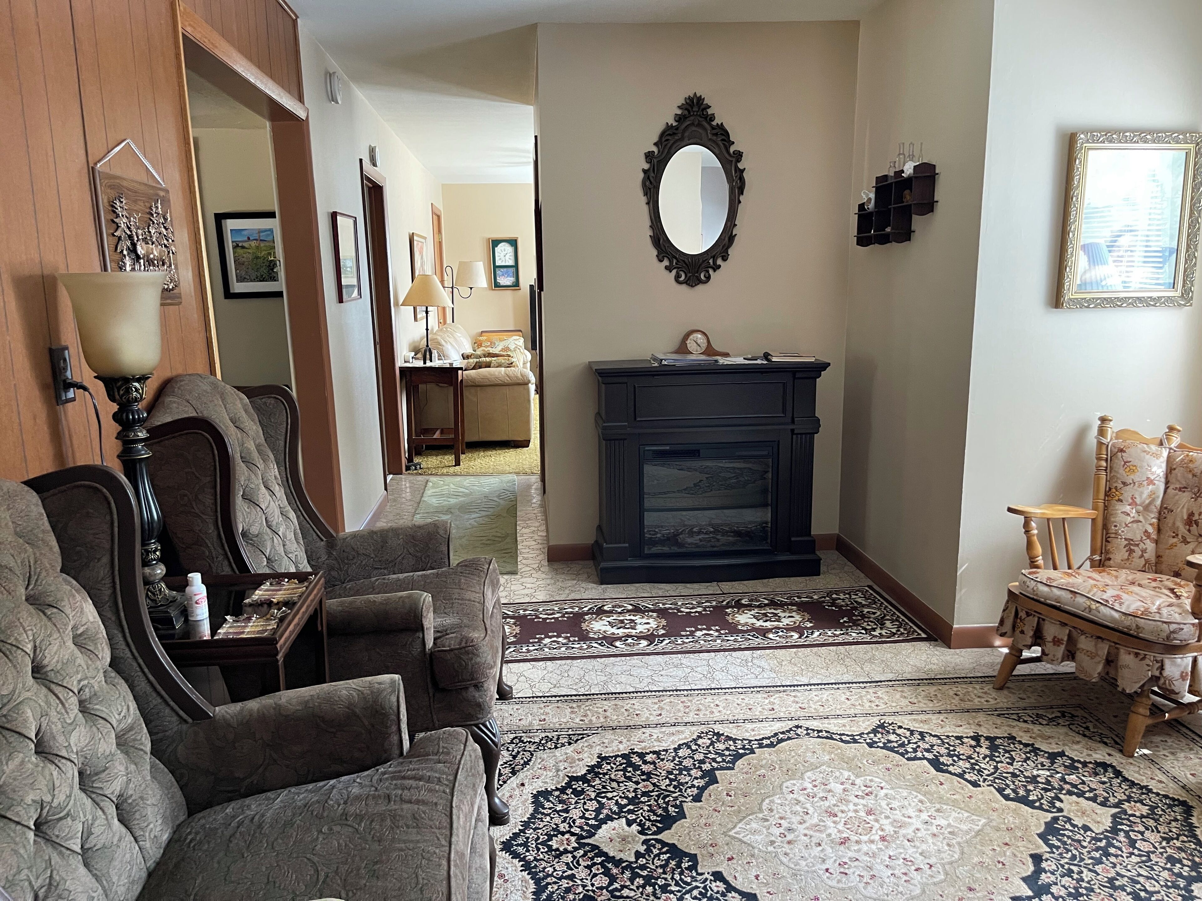 Big Pine Cabin/ 4 Bedrooms/ 1 1/2 Bath - Colorado