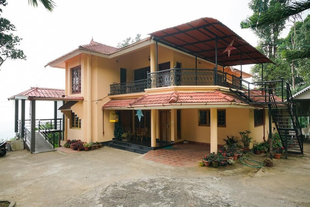 Lush Greenery View Home Stay / Munnar - Munnar