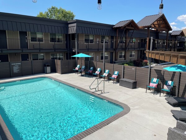 The Hotel Y - Yakima, WA