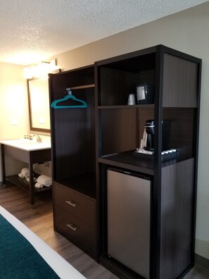 Quarto Standard, 1 cama king-size (King) | Roupa de alta qualidade, secretária 