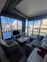 Quarto Duplo Superior | Minibar, cofre no quarto, cortinas/cortinados opacos 