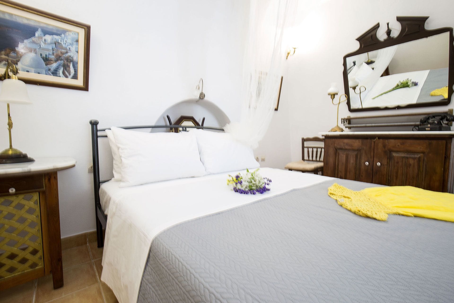 Quarto quádruplo (Cave, village view) | Escrivaninha, quartos à prova de som, Wi-Fi de cortesia