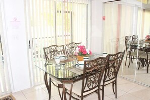 Casa | Opções para refeição no quarto