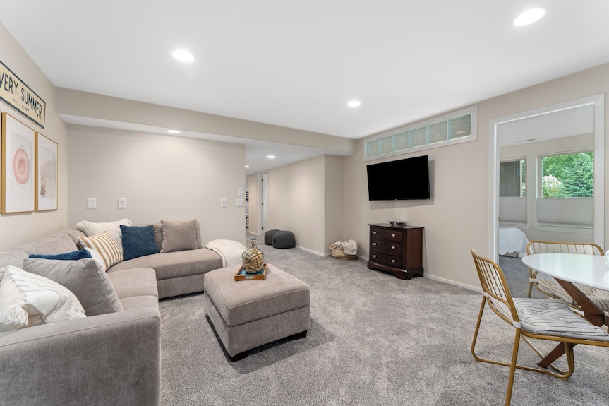 Shore View Home Retreat - Lake Chelan State Park, Chelan