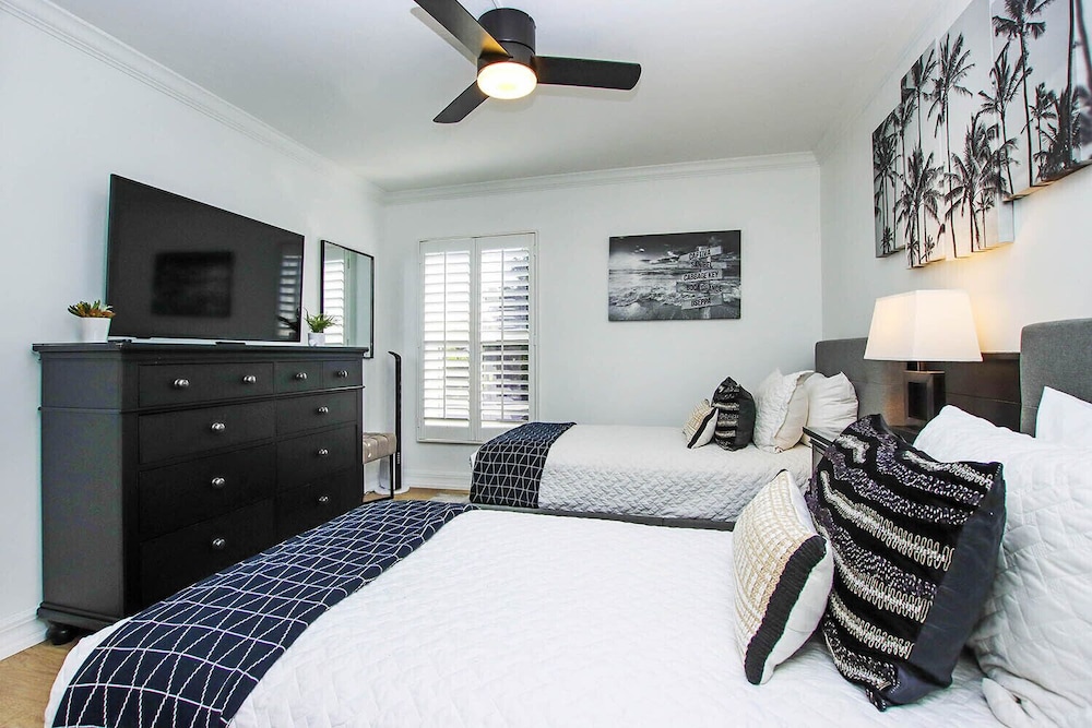 South Seas Beach Villa 2418 Coastal Luxury - Captiva, FL