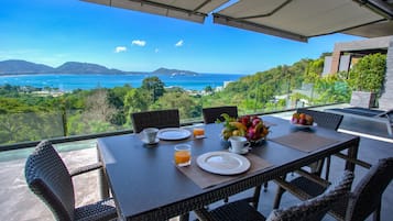 Apartamento Panorâmico, vista para o mar | Terraço/pátio interior