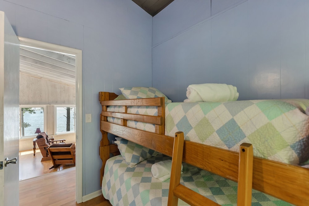 What-a-view: 4 Br, 1 Ba House In Crane Hill, Sleeps 10 - Arrowhead Park, Bremen