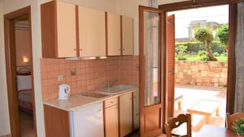 Apartamento, no rés do chão (Small) | Cozinha privada | Uma chaleira elétrica