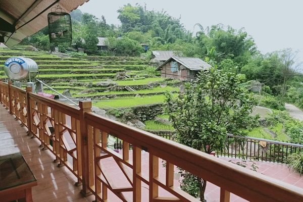 Secretária, quartos insonorizados, ferro/tábua de engomar, Wi-fi grátis