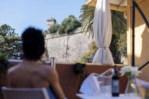 Apartamento, terraço | Terraço/pátio interior