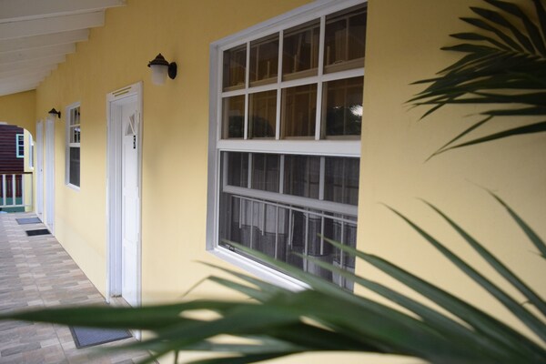 Justinn Apartments - Saint Lucia