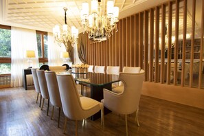 Apartamento | Área de estar | TV LCD