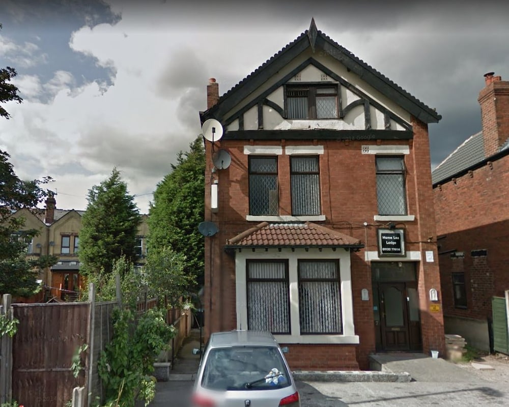 Oyo Woodville Lodge Leeds - 리즈