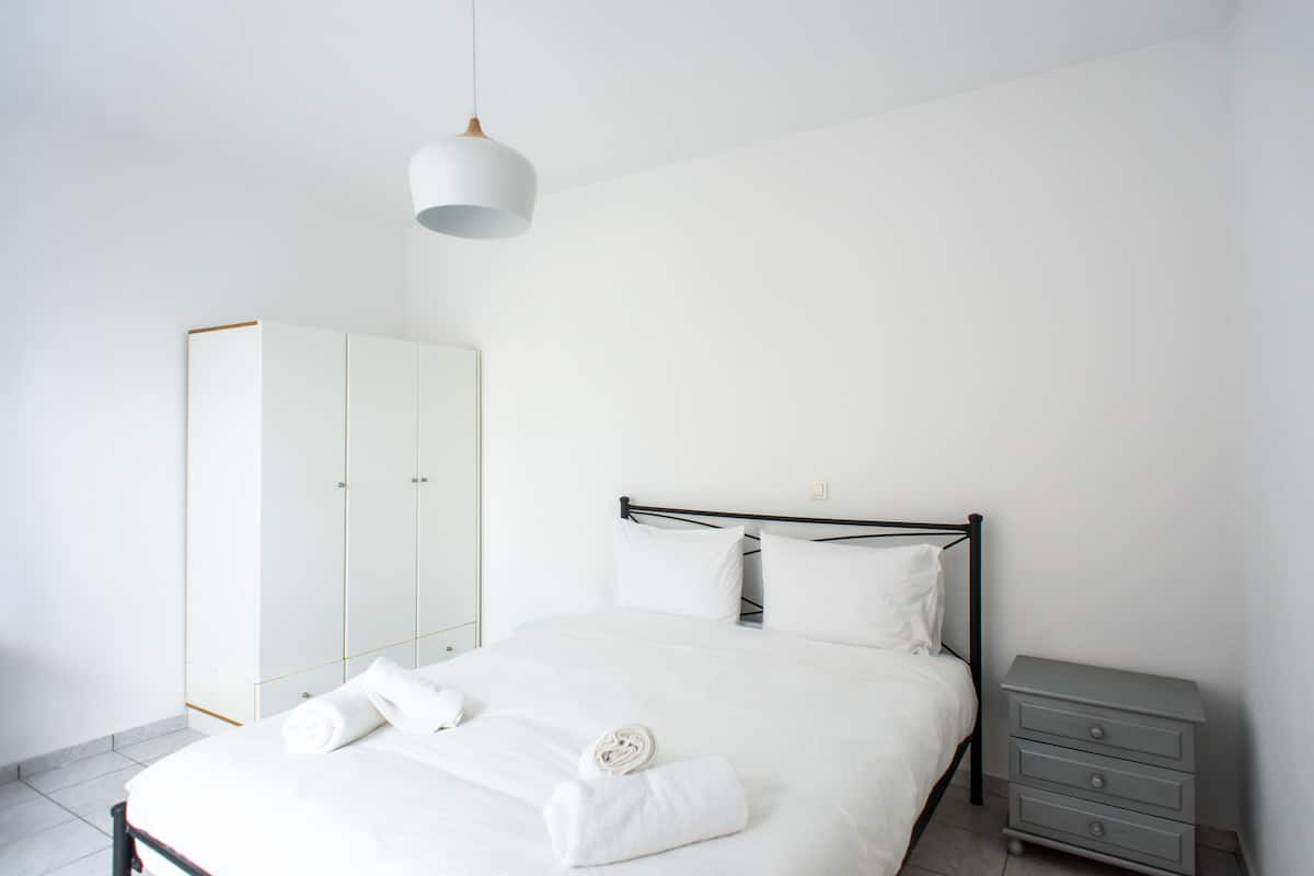 Apartamento Panorâmico, vista para o mar | Cortinas/cortinados opacos, berços/camas para crianças grátis