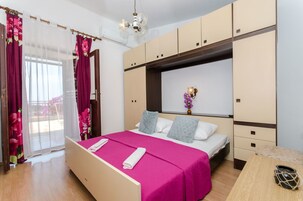 Quarto (S12) | Wi-Fi de cortesia