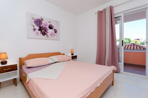 4 quartos, cofre no quarto, Wi-fi grátis