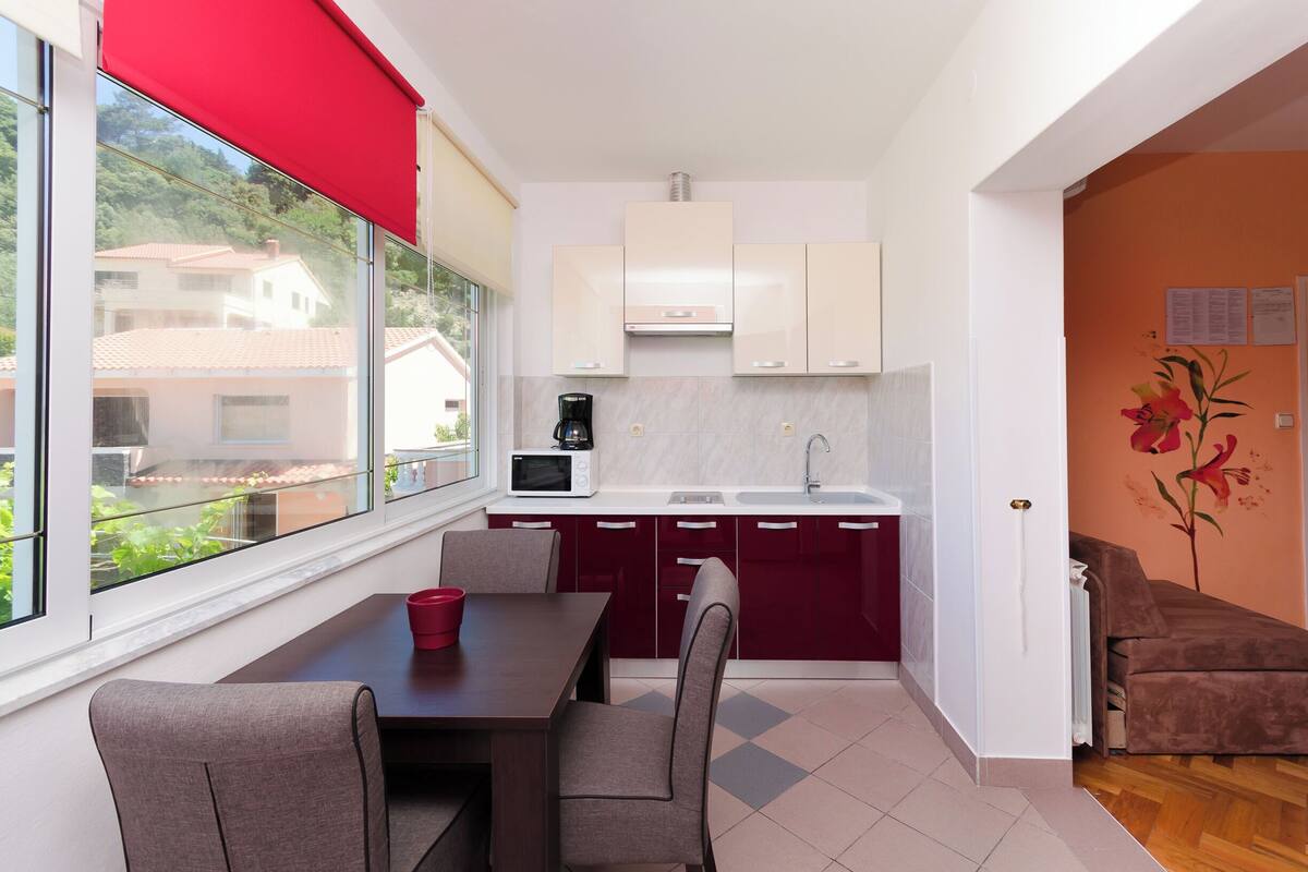 Estúdio (A3) | Cozinha privada | Um frigorífico, um micro-ondas, uma placa de cozinha