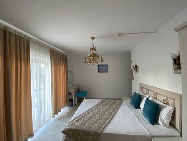 Quarto Tradicional | 1 quarto, minibar, cofre no quarto, secretária