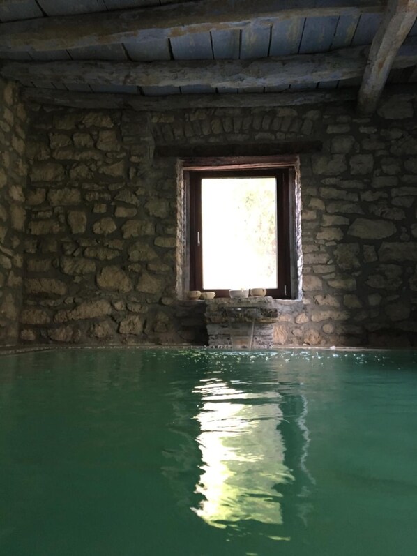 Piscina externa sazonal