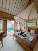 Villa, 2 quartos | Minibar, cofre no quarto, secretária, quartos insonorizados 