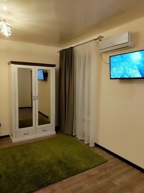 Apartamento | Ferros/tábuas de passar roupa, Wi-Fi de cortesia, roupa de cama