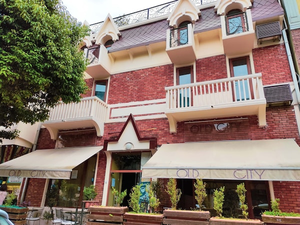 Old City Boutique Hotel - Batumi