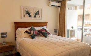 Apartamento de Luxo, 1 quarto, Vista para a cidade | Cofre no quarto, ferro/tábua de engomar, Wi-fi grátis 