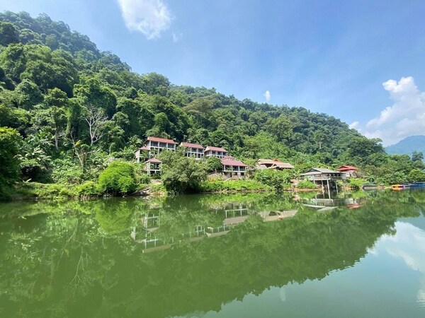 Ba Be Lakeside Bungalow - Tỉnh Bắc Kạn