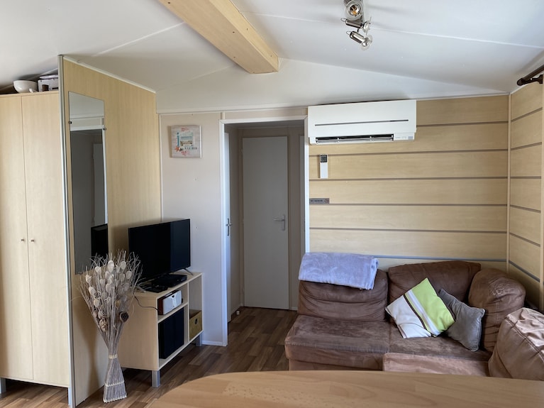 Alquiler De Autocaravana 6/8 Personas En Camping 4 * La Pignade - Ronce-les-Bains