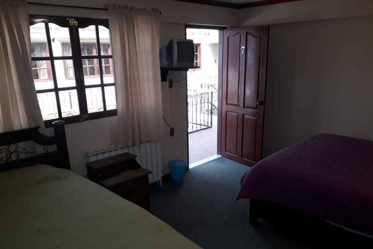 Quarto Familiar | 15 quartos, cortinas/cortinados opacos, ferro/tábua de engomar